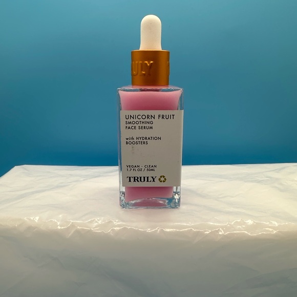 TRULY | Skincare | Truly Unicorn Fruit Smoothing Face Serum | Poshmark